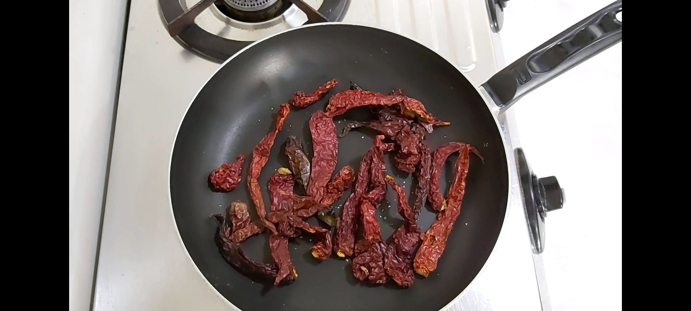 SAMBHAR POWDER | SAMBHAR PODI | HOMEMADE SAMBHAR MASALA – Ruchi's Veg ...