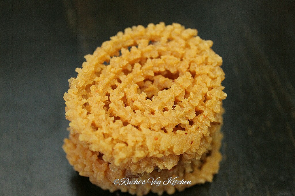 MURUKKU / RICE CHAKLI /RICE CHAKRI – Ruchi's Veg Kitchen