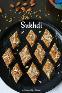 SUKHDI / GOL PAPDI / GUR PAPDI – Ruchi's Veg Kitchen