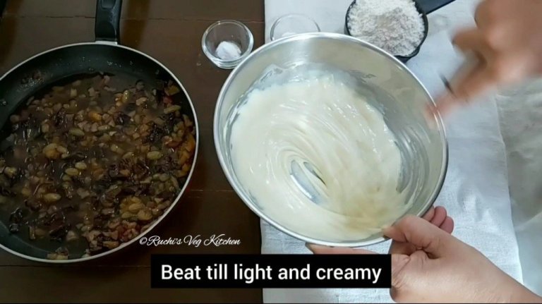 RICH PLUM CAKE / EGGLESS PLUM CAKE/ CHRISTMAS SPECIAL CAKE – Ruchi's Veg Kitchen