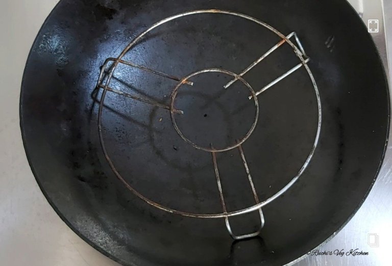 RAJASTHANI KHOBA ROTI – Ruchi's Veg Kitchen