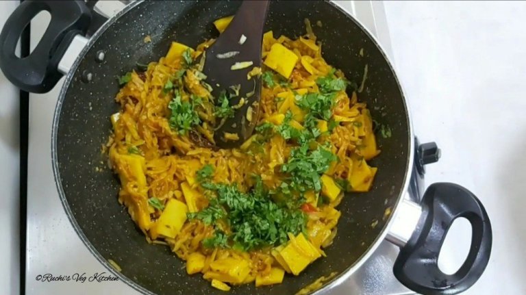 GRATED BOTTLE GOURD CURRY – Ruchi's Veg Kitchen
