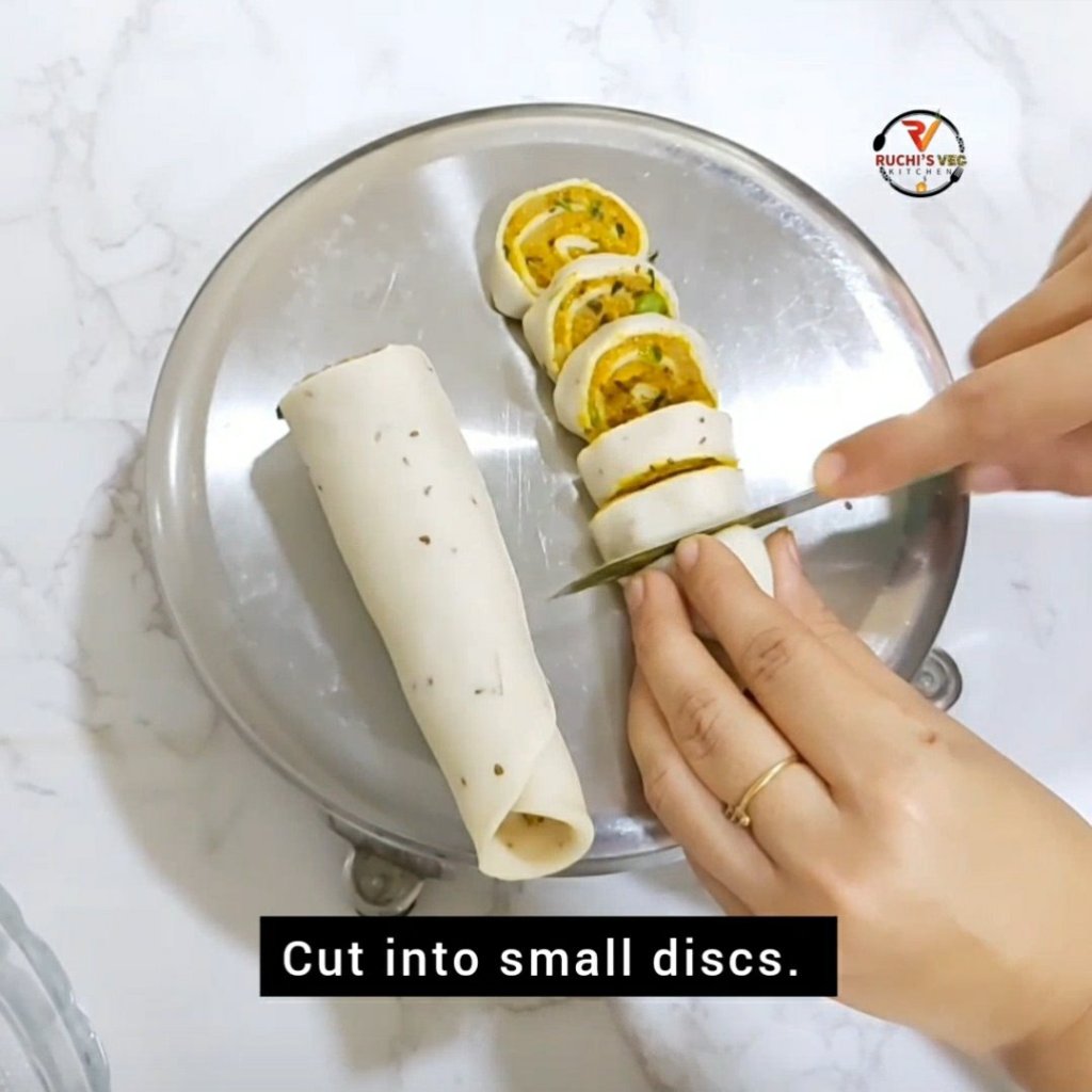 PINWHEEL SAMOSA – Ruchi's Veg Kitchen